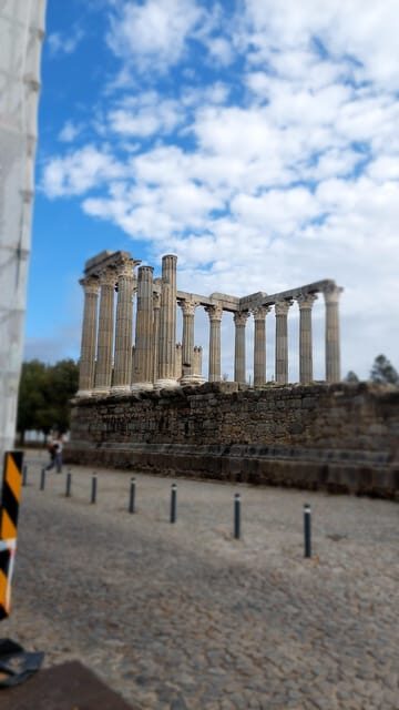 Golden Era of Évora walking & the portuguese wine tasting. - Key Points