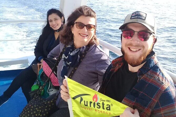 Golden Horn and Bosphorus Boat Tour in Istanbul - Meeting Point and Logistics
