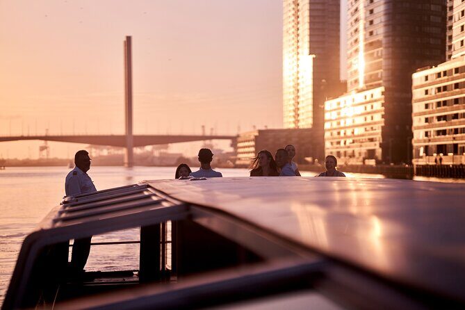 Golden Hour Cruise - A Review of the Golden Hour Cruise in Melbourne