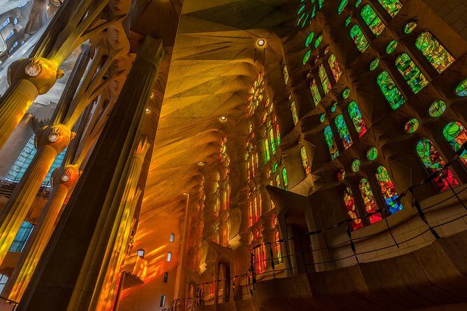 Golden Hour in Gaudi's Sagrada Familia with expert Guide - Authentic Insights from Reviewers