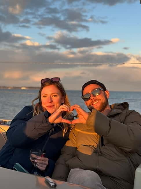 Golf Juan: Sunset Sailing Cruise with aperitif at the Island - The Experience of the Guides and Group