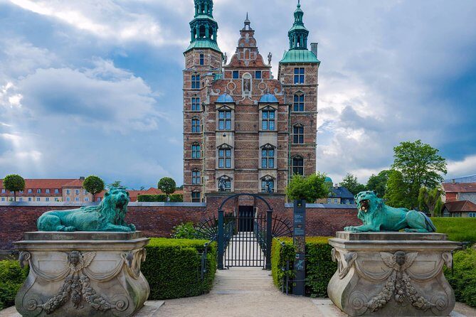 Good Morning, Copenhagen: Feel The Danish Hygge & Happiness - An In-Depth Look at the Copenhagen Hygge & Happiness Tour