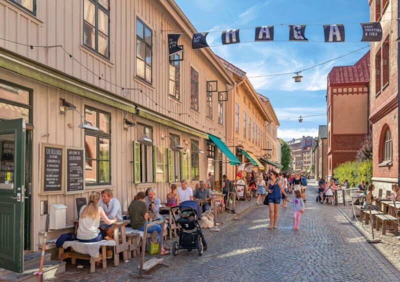 Gothenburg: Haga Old Town Walking Tour - Key Points