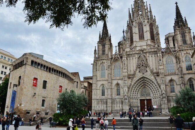 Gothic Quarter Barcelona Tour with Audioguide - What Makes This Tour Stand Out?