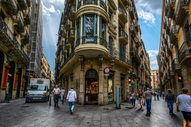 Gothic Quarter Barcelona Tour with Audioguide - FAQ