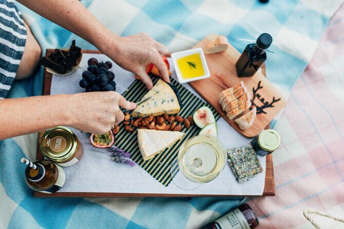 Gourmet Mystery Picnic Experience in Matakana - The Scenery and Stops