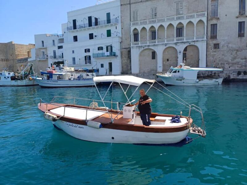 Gozzo tour along the coast of Monopoli - Key Points