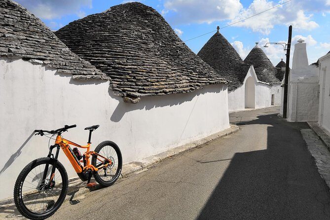 GPS self guide Alberobello and Masseria + Mozzarella and Focaccia tastings by E-bike - An Authentic adventuring way to explore Puglia’s countryside