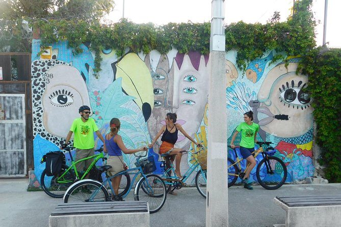 Graffitis & Munchies biketour Playa del Carmen - The Experience: What It Feels Like to Ride and Explore  