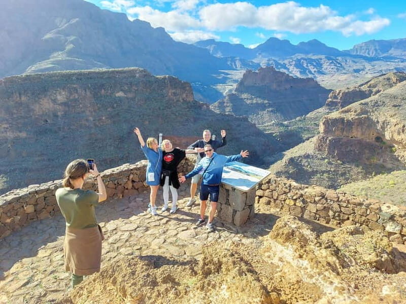 Gran Canaria: Red Gorge, Cave, Oasis Adventure Tour & Picnic - FAQ