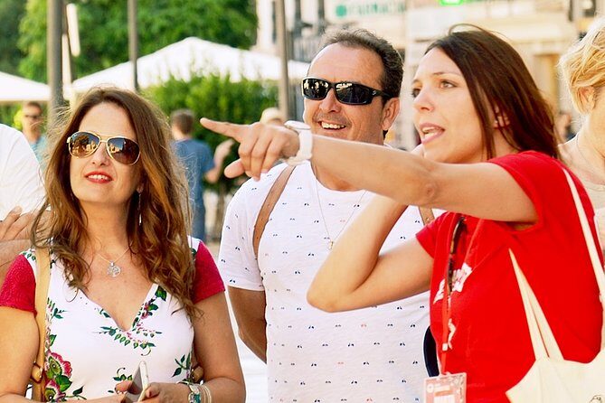 Granada: Albaicin and Sacromonte Private Tour - Detailed Breakdown of the Itinerary