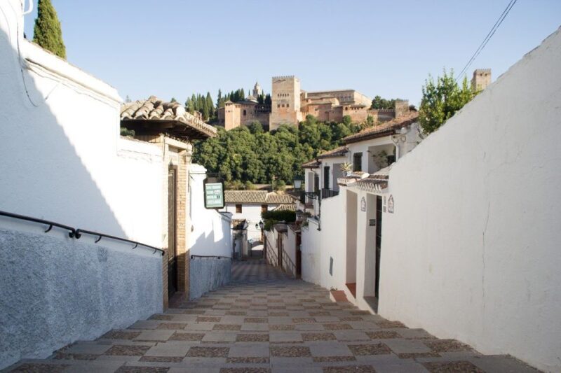 Granada: Albaicín & Sacromonte Walking Tour & Flamenco Show - What Sets This Tour Apart
