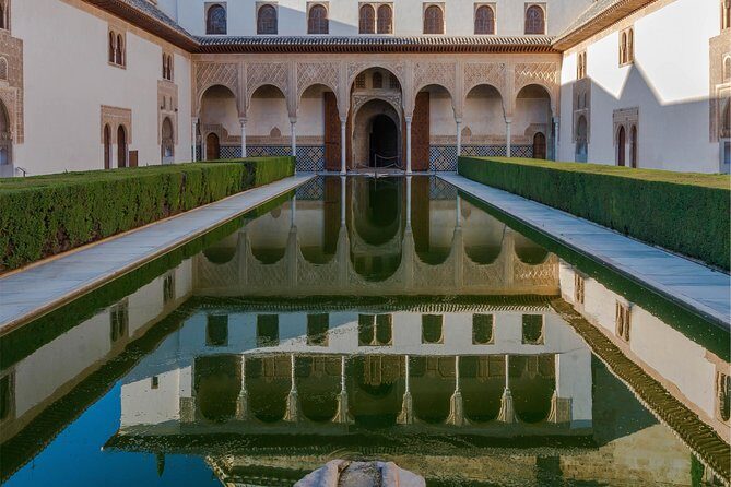 Granada: Alhambra, Albaicin and Sacromonte Guided Tour - FAQ