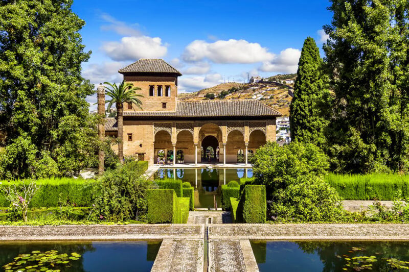 Granada: Alhambra and Albaicín Small Group Tour - Final Thoughts
