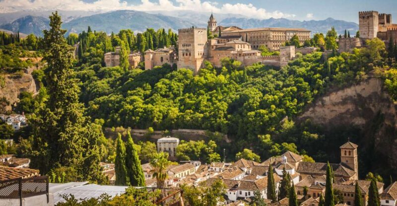 Granada: Alhambra and Charles V Palace Tour - The Experience Breakdown