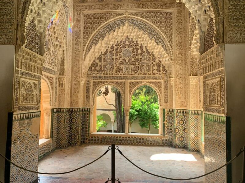 Granada: Alhambra Complex Guided Tour with Ticket - Why This Tour Offers Good Value