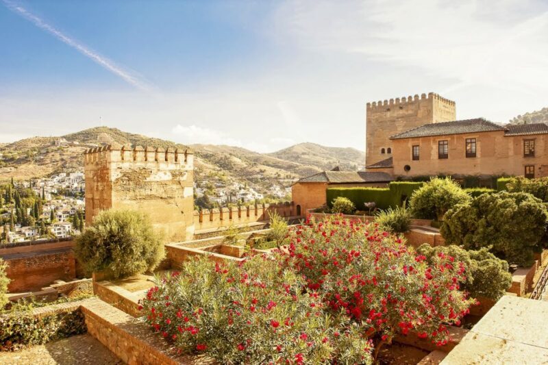 Granada: Alhambra, Generalife & Albaicin Private Tour - Final Thoughts: Who Will Love This Tour?