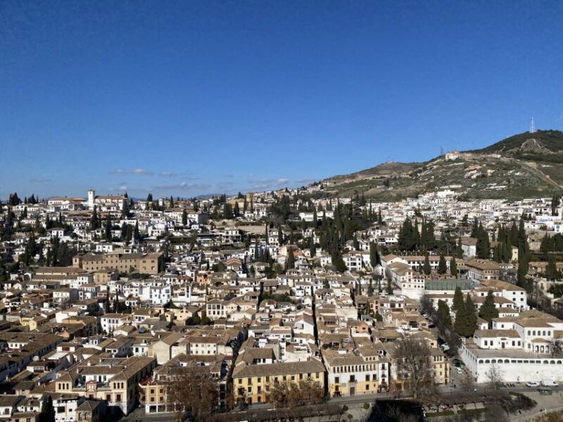 Granada: Alhambra & Generalife Fast-Track Guided Tour - FAQs