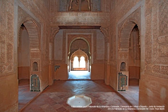 Granada: Alhambra Guided Tour and Flamenco Show - Pricing and Value