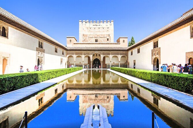 Granada: Alhambra Guided Tour including Nasrid Palaces - A Tour of the Majestic Alhambra