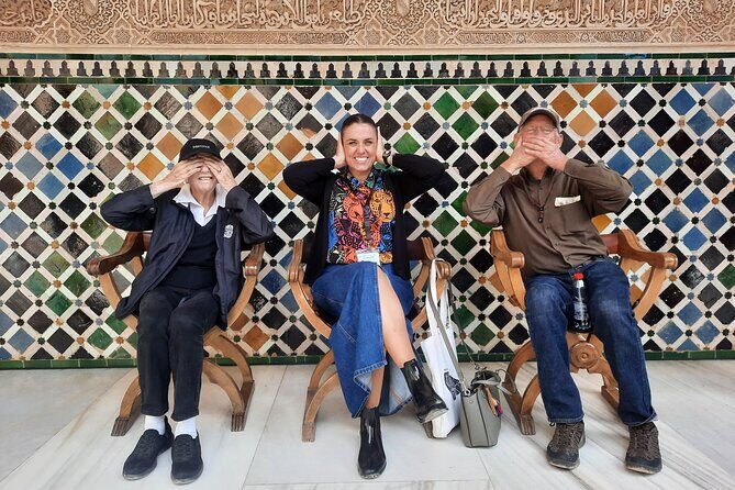 Granada and The Alhambra Private Tour From Malaga - The Experience in Detail