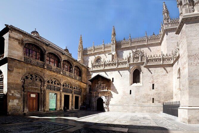 Granada: Cathedral and Royal Chapel Private tour with tickets - The Itinerary in Detail