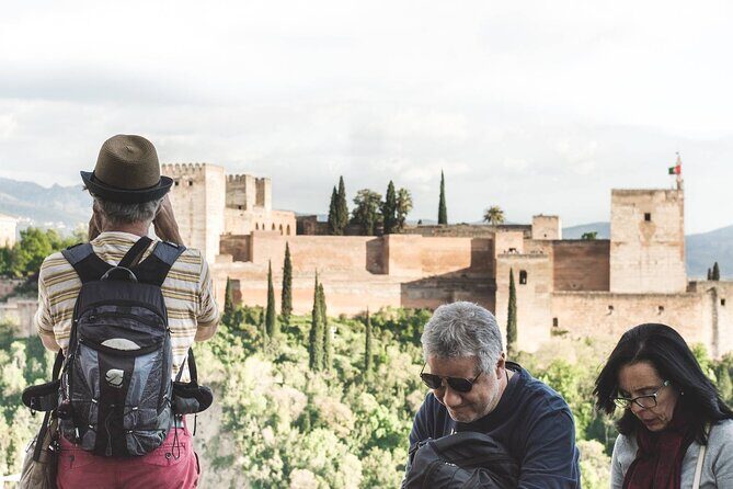 Granada Hybrid Walking Tour: Albayzin and Sacromonte - Key Points