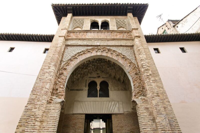 Granada: Moorish Monuments Entrance Tickets - Key Points