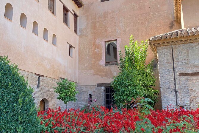 Granada Private Alhambra Tour includes Nazaries Palaces - The Review Highlights