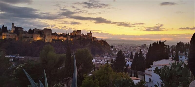 Granada: Private Tour of Albaicín, Sacromonte and Viewpoints - FAQ