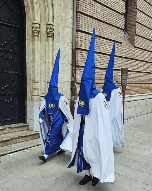 Granada: "Street Art & The Caves" Unique Guided Walking Tour - FAQ