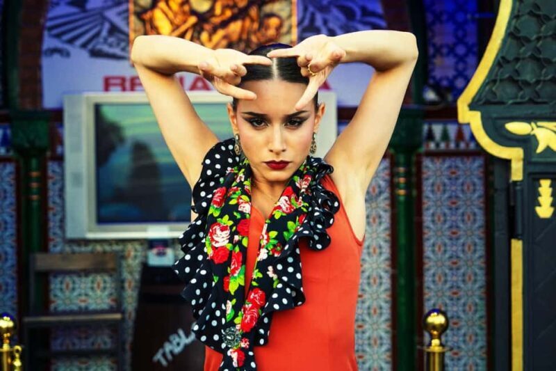 Granada: Traditional Flamenco show at Tablao Albayzín - Key Points