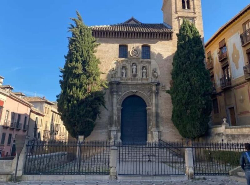 Granada's historic center: Self-guided tour created by an official guide - Strengths and Limitations Based on Reviews