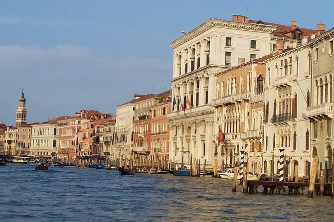 Grand Canal boat tour and Murano glass experience with Hotel pick up - FAQ