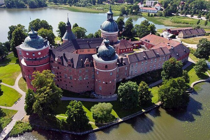 Grand Castle Tour Drottningholm and Gripsholm (private service) - The Sum Up