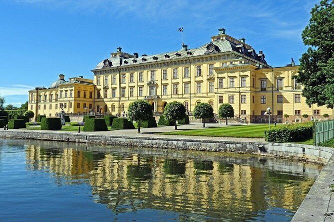 Grand Castle Tour Drottningholm and Gripsholm (private service) - FAQs