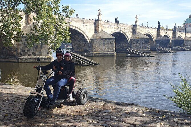 Grand City Tour on E-Trike in Prague - FAQ