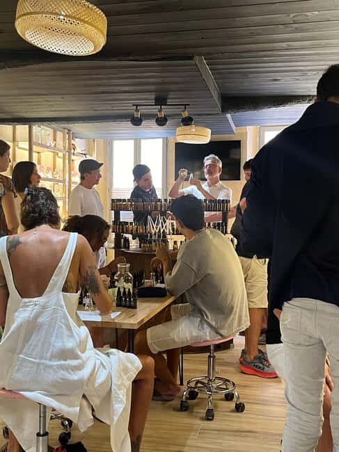 Grasse: 100% natural perfume creation workshop - A Closer Look at the Perfume Workshop in Grasse