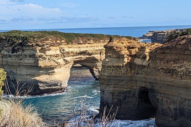 Great Ocean Road Tour Reverse SML GRP-DLUX Mini Bus Hotel Pickup - The Allure of the Reverse Itinerary