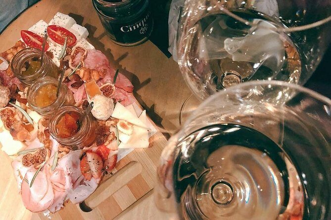 Greek food and wine tasting - Exploring the Greek Food and Wine Tasting Experience