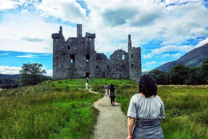 GREENOCK (GLASGOW) SHORE EXCURSION: Scotland Adventure Sightseeing Day Trip Tour - Stop 7: Luss Village