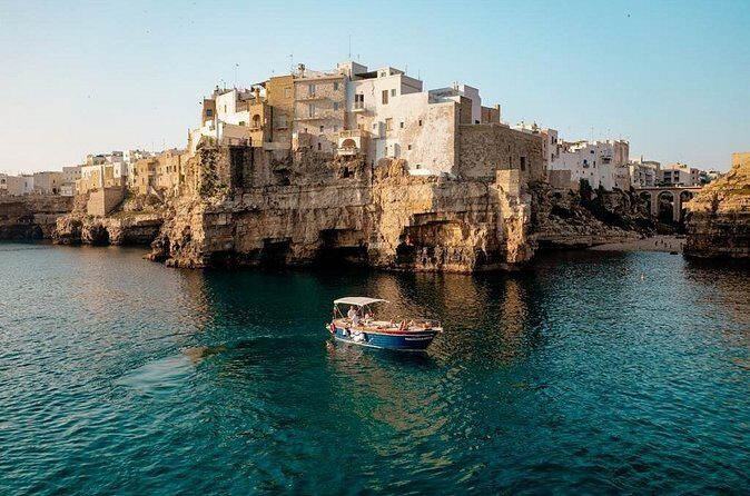 Group Boat Excursion to Polignano | MAMMAMIA Boat - FAQs