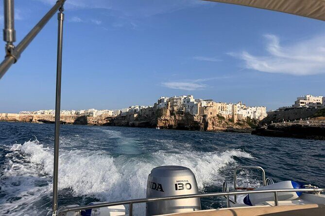 Group boat ride in Polignano between caves, swimming and aperitif - Introduction