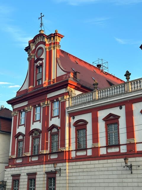 Group city tour (walking tour) through Wroclaw in German - Who Should Consider This Tour?