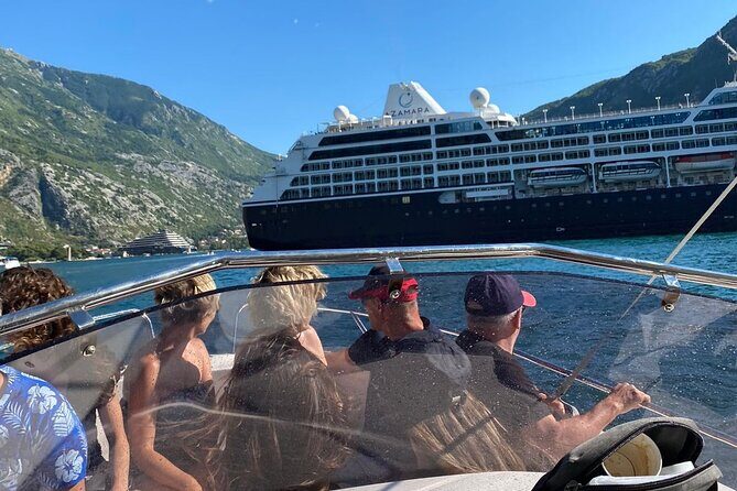 Group Guided Tour: Blue Cave Speedboat Tour in the Bay of Kotor - An In-Depth Look at the Blue Cave Speedboat Tour