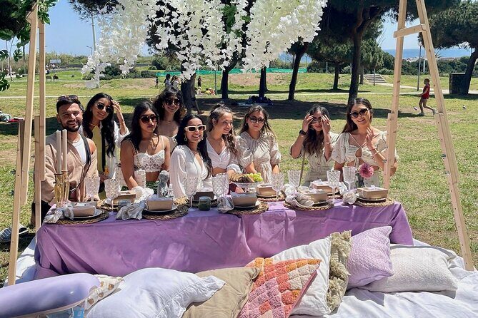 Group / Hen Party Picnic - What to Expect from Your Barcelona Picnic
