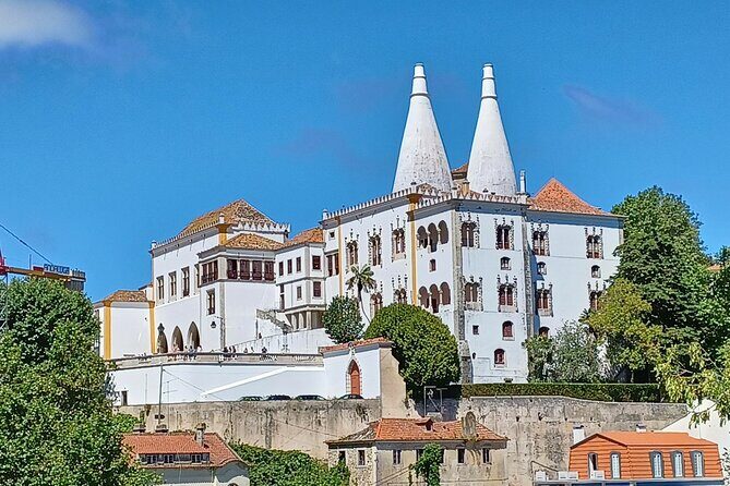 Group to Pena Palace, Sintra (pass by Regaleira) and Cascais - What’s Included and What’s Not?