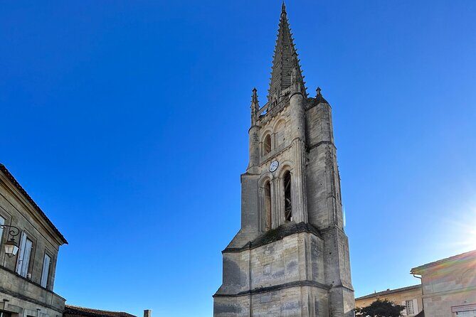 Group Tour - Saint Emilion walking tour + Tasting in Cave - The Tower and Village Life