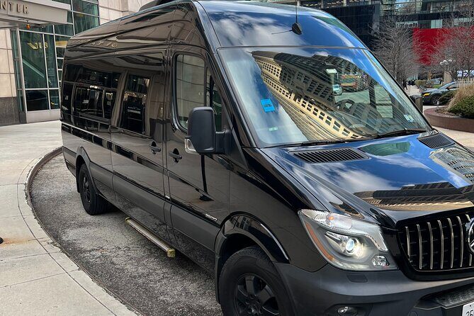 Group Van Transfers from Chicago O'Hare and Midway Airports - Analyzing the Service’s Features