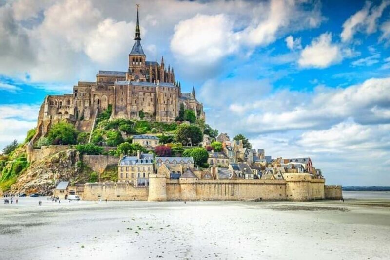 Group Visit to Mont Saint-Michel: A Shared Historic Journey - Key Points